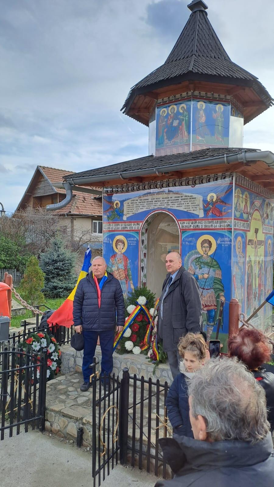 DAMBOVITA, PIETROSITA: Prof. Constantin Voicu – 1 Decembrie este cea mai frumoasa, si sfanta, si ...