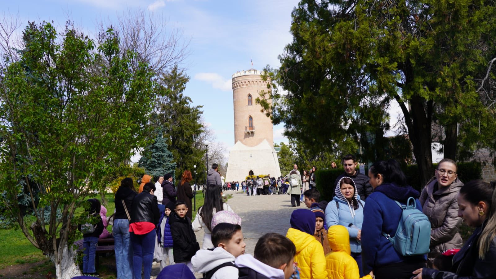 Targoviste: Programul educational „Scoala altfel/Saptamana verde” la ...